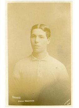 TED VIZARD (BOLTON WANDERERS & WALES) FOOTBALL POSTCARD - Footballers ...