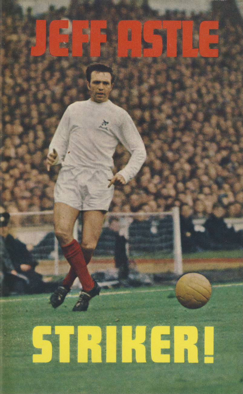 STRIKER! - Football Biographies: Sportspages.com