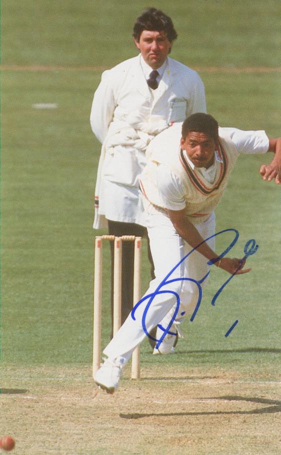 PHIL DEFREITAS SIGNED POSTCARD - Postcards of Cricket Players ...
