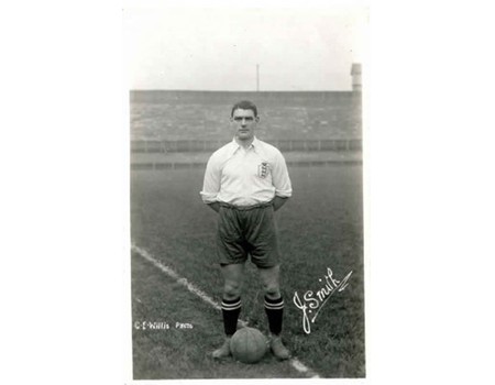 JOE SMITH (BOLTON WANDERERS & ENGLAND) FOOTBALL POSTCARD - Footballers ...