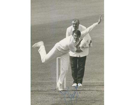 JOHN GLEESON (AUSTRALIA) 1972 SIGNED CRICKET PHOTOGRAPH - Photographs ...