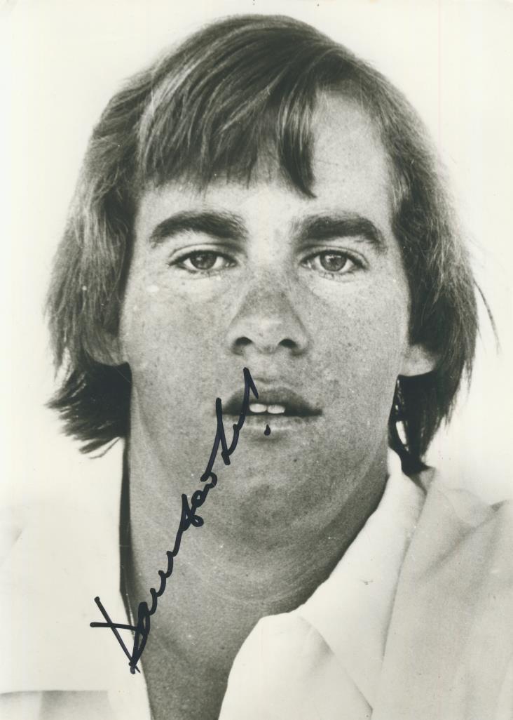 DAVID HOOKES (AUSTRALIA) 1977 SIGNED CRICKET PHOTOGRAPH - Photographs ...